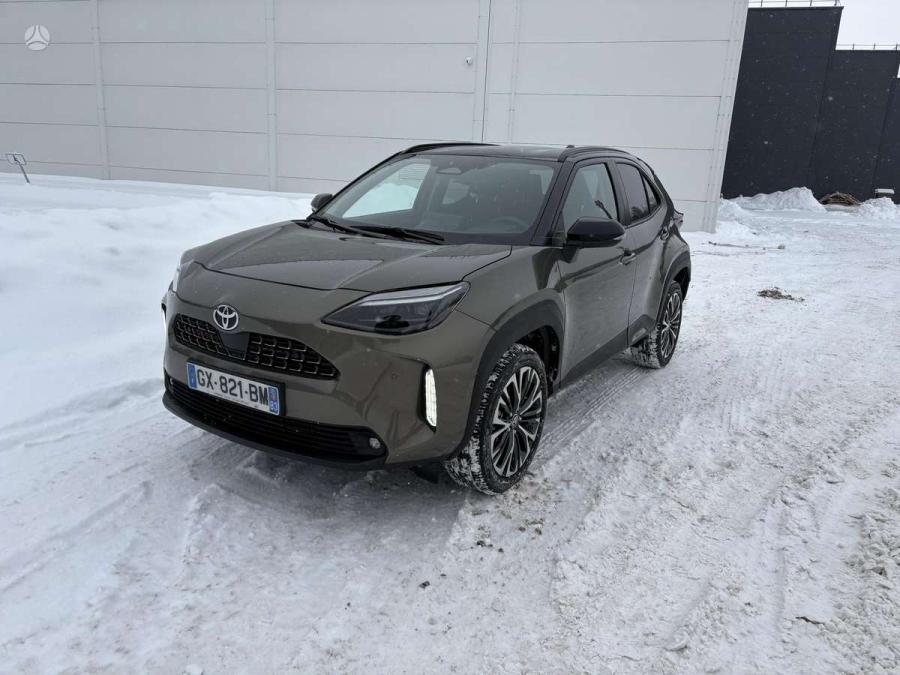 Коричневый Тойота Yaris Cross 2024 в Каунас, объемом двигателя 1.50 л и пробегом 11 тыс. км за 24300 €, фото 2 на AUTOMOTO.COM.LV