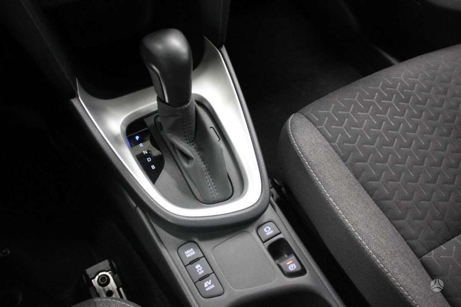 Коричневый Тойота Yaris Cross 2024 в Каунас, объемом двигателя 1.49 л и пробегом 20 тыс. км за 23500 €, фото 28 на AUTOMOTO.COM.LV