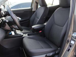 Brūns Toyota Yaris Cross 2024 Viļņa, ar dzinēja tilpumu 1.49 L un nobraukumu 52 tūkst. km par 22500 €, foto 14 vietnē AUTOMOTO.COM.LV
