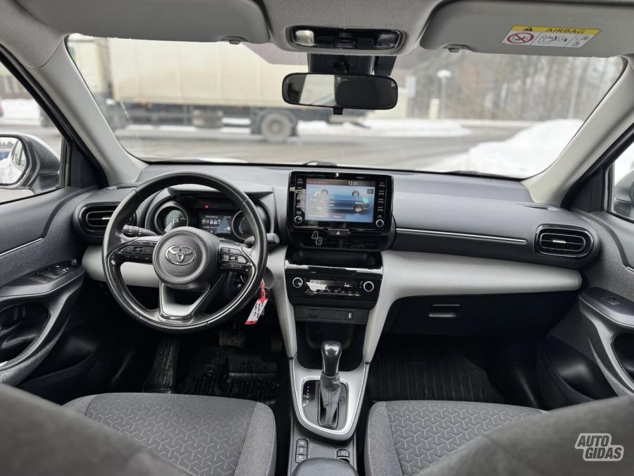 Toyota Yaris Cross 2021 in Vilnius, with an engine capacity of 1.50 L and mileage of 161 thousand km for 16350 €, photo 18 on AUTOMOTO.COM.LV