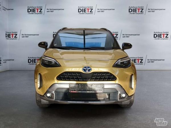 Toyota Yaris Cross 2023 in Kaunas, with an engine capacity of 1.50 L and mileage of 33 thousand km for 29019 €, photo 2 on AUTOMOTO.COM.LV