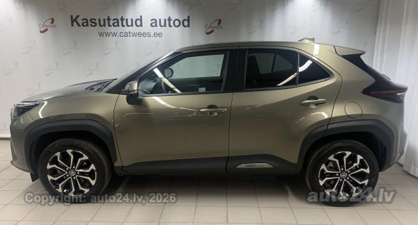 Toyota Yaris Cross 2023 Tallina, ar dzinēja tilpumu 1.50 L un nobraukumu 6 tūkst. km par 23900 €, foto 3 vietnē AUTOMOTO.COM.LV
