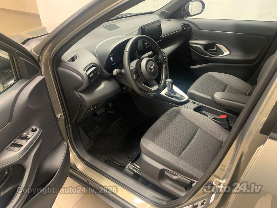Тойота Yaris Cross 2023 в Таллин, объемом двигателя 1.50 л и пробегом 6 тыс. км за 23900 €, фото 8 на AUTOMOTO.COM.LV