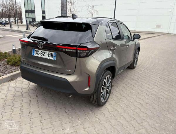 Toyota Yaris Cross 2024 in Kaunas, with an engine capacity of 1.50 L and mileage of 11 thousand km for 23800 €, photo 5 on AUTOMOTO.COM.LV