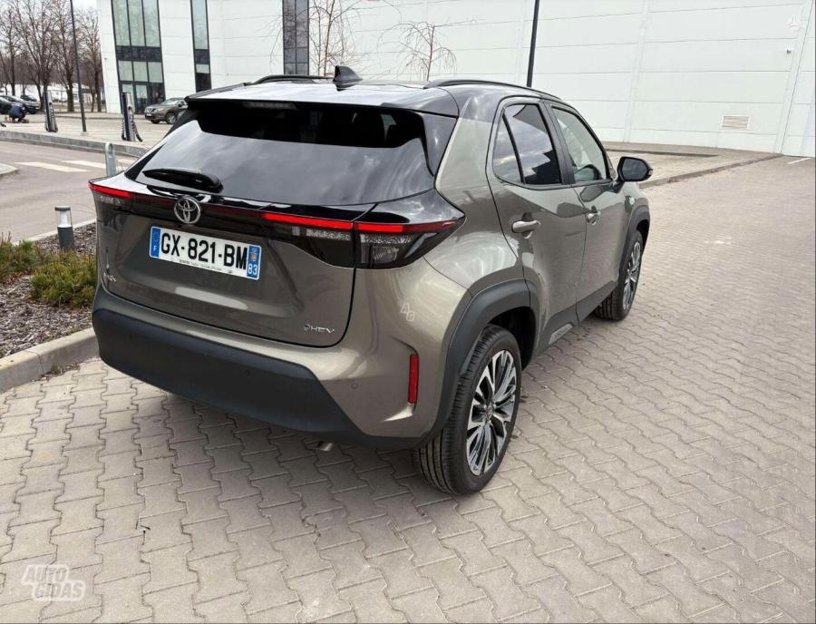Toyota Yaris Cross 2024 in Kaunas, with an engine capacity of 1.50 L and mileage of 11 thousand km for 23800 €, photo 5 on AUTOMOTO.COM.LV
