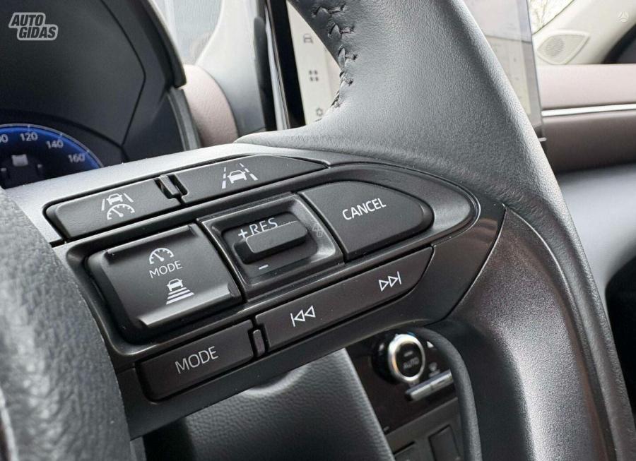 Toyota Yaris Cross 2024 in Kaunas, with an engine capacity of 1.50 L and mileage of 11 thousand km for 23800 €, photo 17 on AUTOMOTO.COM.LV
