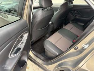 Toyota Yaris Cross 2024 in Kaunas, with an engine capacity of 1.50 L and mileage of 11 thousand km for 23800 €, photo 18 on AUTOMOTO.COM.LV