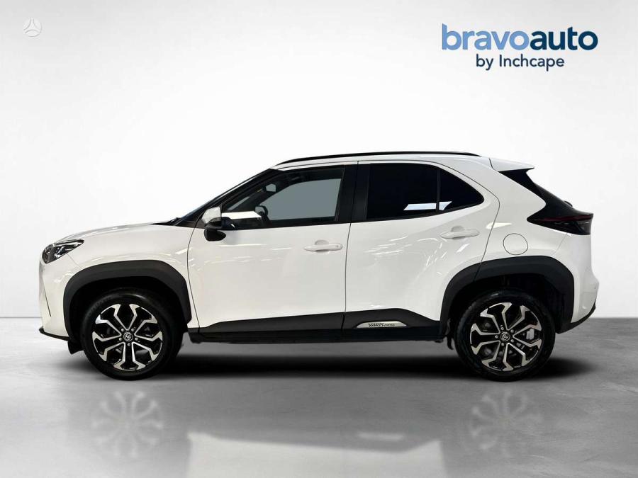 Тойота Yaris Cross 2024 в Вильнюс, объемом двигателя 1.50 л и пробегом 119 тыс. км за 22500 €, фото 3 на AUTOMOTO.COM.LV