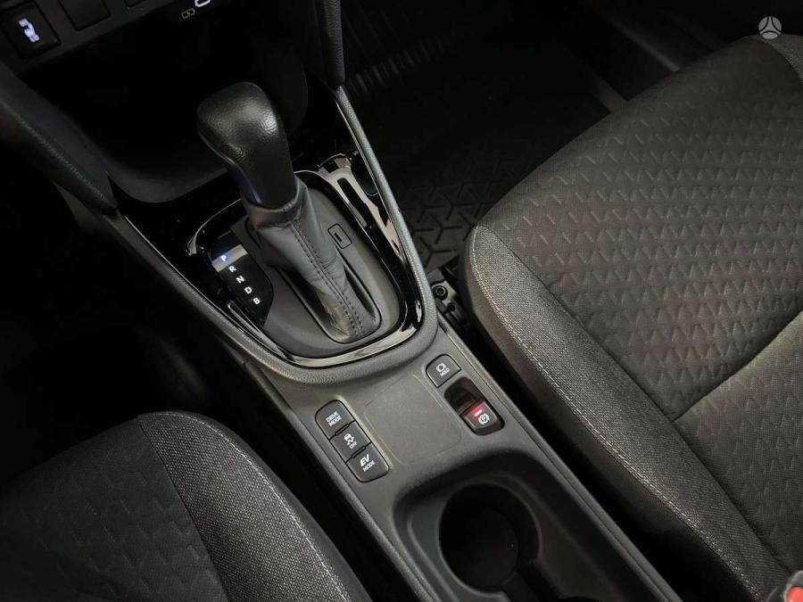 Тойота Yaris Cross 2024 в Вильнюс, объемом двигателя 1.50 л и пробегом 119 тыс. км за 22500 €, фото 18 на AUTOMOTO.COM.LV