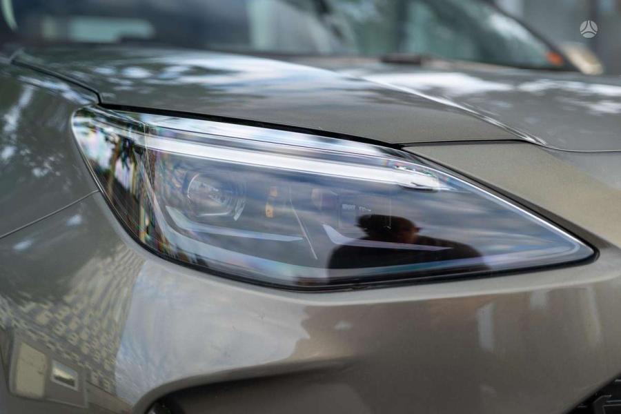 Зеленый Тойота Yaris Cross 2022 в Вильнюс, объемом двигателя 1.49 л и пробегом 153 тыс. км за 17500 €, фото 4 на AUTOMOTO.COM.LV