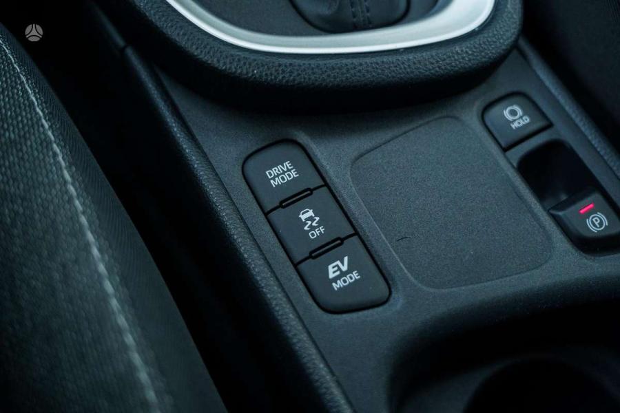 Зеленый Тойота Yaris Cross 2022 в Вильнюс, объемом двигателя 1.49 л и пробегом 153 тыс. км за 17500 €, фото 30 на AUTOMOTO.COM.LV