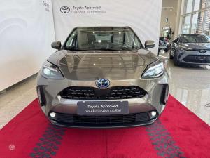Зеленый Тойота Yaris Cross 2023 в Шяуляй, объемом двигателя 1.49 л и пробегом 61 тыс. км за 23900 €, фото 4 на AUTOMOTO.COM.LV