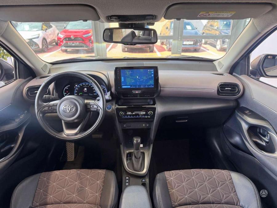 Зеленый Тойота Yaris Cross 2023 в Шяуляй, объемом двигателя 1.49 л и пробегом 61 тыс. км за 23900 €, фото 15 на AUTOMOTO.COM.LV