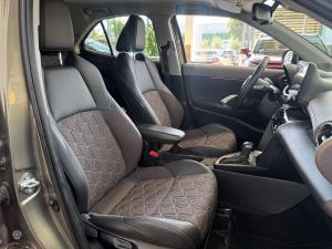 Зеленый Тойота Yaris Cross 2023 в Шяуляй, объемом двигателя 1.49 л и пробегом 61 тыс. км за 23900 €, фото 25 на AUTOMOTO.COM.LV