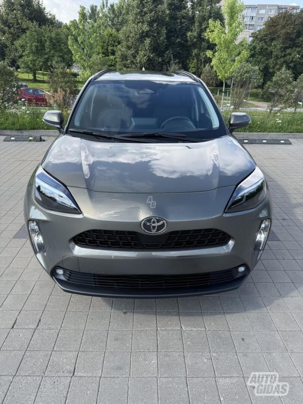 Зеленый Тойота Yaris Cross 2024 в Вильнюс, объемом двигателя 1.50 л и пробегом 8 тыс. км за 24000 €, фото 2 на AUTOMOTO.COM.LV