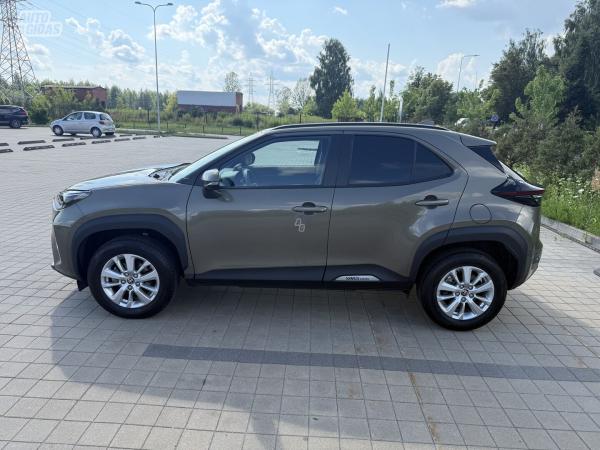 Зеленый Тойота Yaris Cross 2024 в Вильнюс, объемом двигателя 1.50 л и пробегом 8 тыс. км за 24000 €, фото 4 на AUTOMOTO.COM.LV