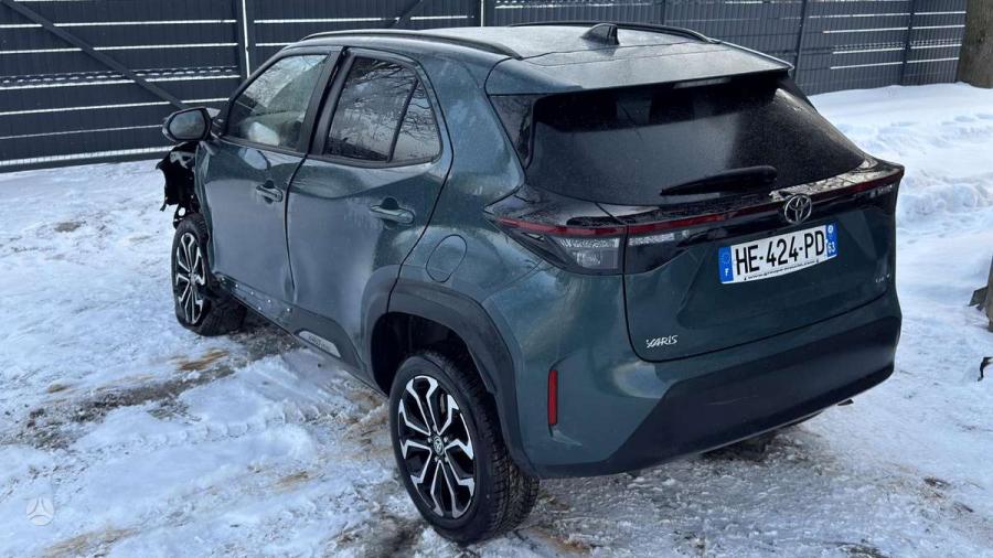 Zaļš Toyota Yaris Cross 2025 Jonava, ar dzinēja tilpumu 1.50 L un nobraukumu 10 tūkst. km par 14750 €, foto 5 vietnē AUTOMOTO.COM.LV