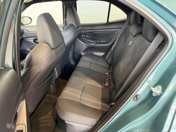 Zaļš Toyota Yaris Cross 2025 Šauļi, ar dzinēja tilpumu 1.49 L un nobraukumu 5 tūkst. km par 29900 €, foto 8 vietnē AUTOMOTO.COM.LV