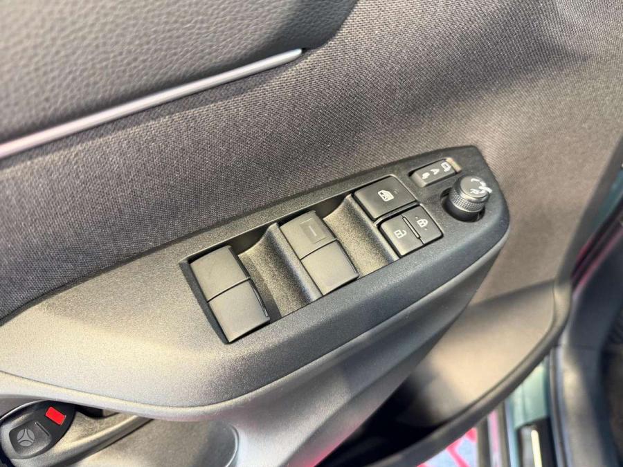Zaļš Toyota Yaris Cross 2025 Šauļi, ar dzinēja tilpumu 1.49 L un nobraukumu 5 tūkst. km par 29900 €, foto 22 vietnē AUTOMOTO.COM.LV