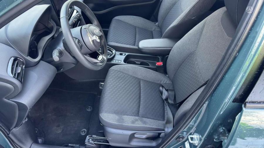 Zaļš Toyota Yaris Cross 2025 Jonava, ar dzinēja tilpumu 1.50 L un nobraukumu 10 tūkst. km par 11000 €, foto 18 vietnē AUTOMOTO.COM.LV