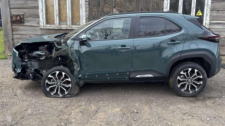 Зеленый Тойота Yaris Cross 2025 в Ионава, объемом двигателя 1.50 л и пробегом 10 тыс. км за 11000 €, фото 6 на AUTOMOTO.COM.LV