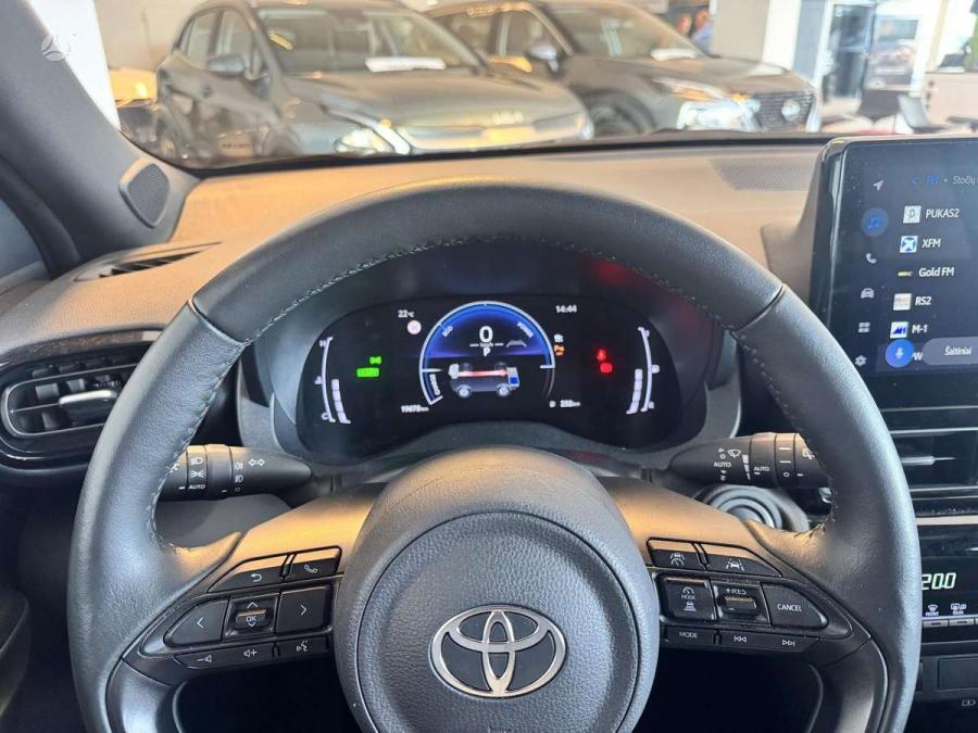 Zaļš Toyota Yaris Cross 2025 Šauļi, ar dzinēja tilpumu 1.49 L un nobraukumu 20 tūkst. km par 24600 €, foto 11 vietnē AUTOMOTO.COM.LV