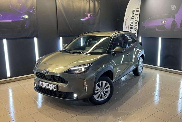 Зеленый Тойота Yaris Cross 2025 в Вильнюс, объемом двигателя 1.50 л и пробегом 12 тыс. км за 22500 €, фото 1 на AUTOMOTO.COM.LV