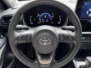 Zaļš Toyota Yaris Cross 2025 Viļņa, ar dzinēja tilpumu 1.50 L un nobraukumu 12 tūkst. km par 22500 €, foto 10 vietnē AUTOMOTO.COM.LV