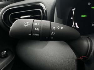 Zaļš Toyota Yaris Cross 2025 Viļņa, ar dzinēja tilpumu 1.50 L un nobraukumu 12 tūkst. km par 22500 €, foto 15 vietnē AUTOMOTO.COM.LV