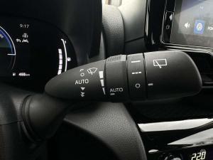 Zaļš Toyota Yaris Cross 2025 Viļņa, ar dzinēja tilpumu 1.50 L un nobraukumu 12 tūkst. km par 22500 €, foto 16 vietnē AUTOMOTO.COM.LV