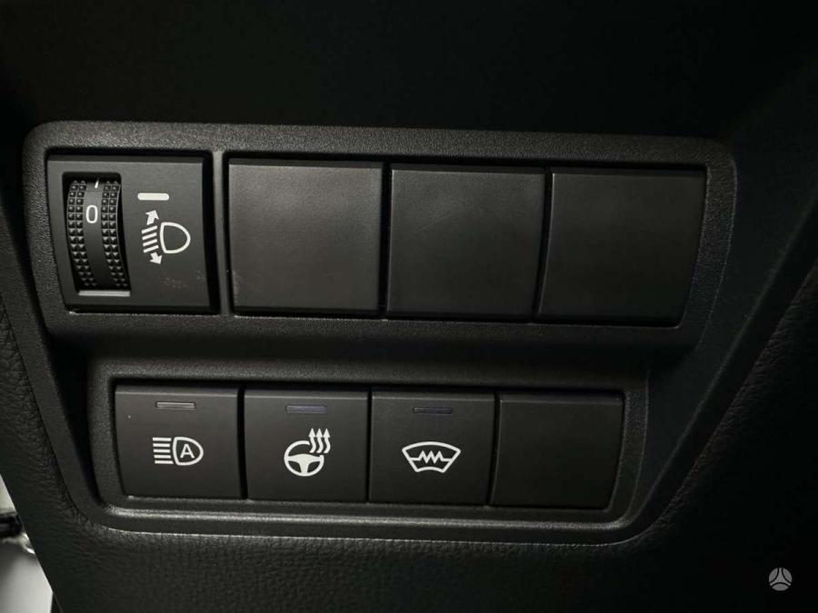 Zaļš Toyota Yaris Cross 2025 Viļņa, ar dzinēja tilpumu 1.50 L un nobraukumu 12 tūkst. km par 22500 €, foto 26 vietnē AUTOMOTO.COM.LV