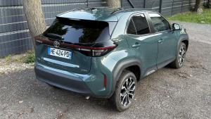 Zaļš Toyota Yaris Cross 2025 Jonava, ar dzinēja tilpumu 1.50 L un nobraukumu 10 tūkst. km par 10800 €, foto  vietnē AUTOMOTO.COM.LV
