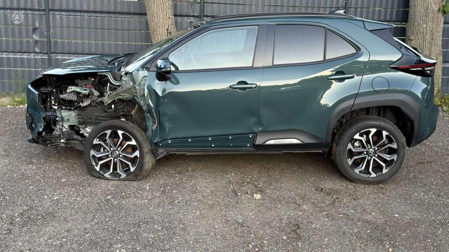 Зеленый Тойота Yaris Cross 2025 в Ионава, объемом двигателя 1.50 л и пробегом 10 тыс. км за 10800 €, фото 5 на AUTOMOTO.COM.LV