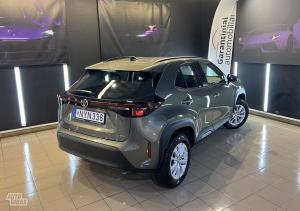 Зеленый Тойота Yaris Cross 2025 в Авиженяй, объемом двигателя 1.50 л и пробегом 19 тыс. км за 22500 €, фото 3 на AUTOMOTO.COM.LV