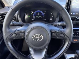 Green Toyota Yaris Cross 2025 in Vilnius, with an engine capacity of 1.50 L and mileage of 12 thousand km for 22500 €, photo 10 on AUTOMOTO.COM.LV