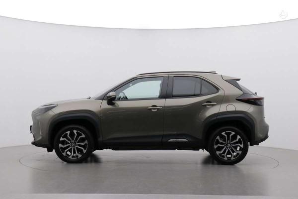 Zaļš Toyota Yaris Cross 2025 Viļņa, ar dzinēja tilpumu 1.49 L un nobraukumu 24 tūkst. km par 26900 €, foto 4 vietnē AUTOMOTO.COM.LV