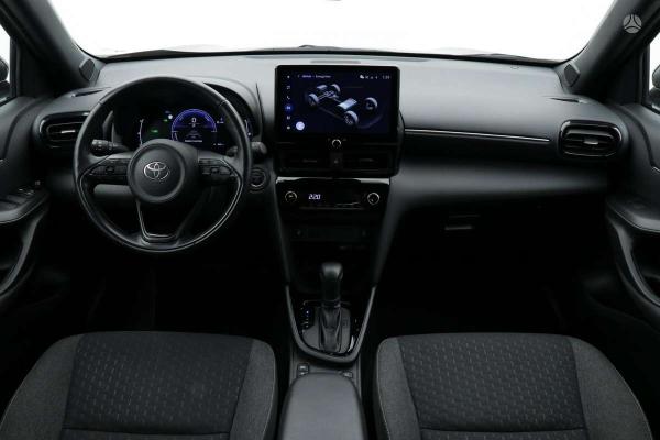 Zaļš Toyota Yaris Cross 2025 Viļņa, ar dzinēja tilpumu 1.49 L un nobraukumu 24 tūkst. km par 26900 €, foto 7 vietnē AUTOMOTO.COM.LV