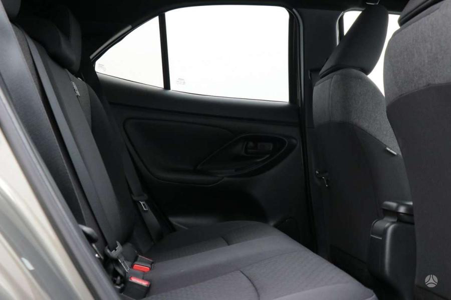 Зеленый Тойота Yaris Cross 2025 в Вильнюс, объемом двигателя 1.49 л и пробегом 24 тыс. км за 26900 €, фото 11 на AUTOMOTO.COM.LV