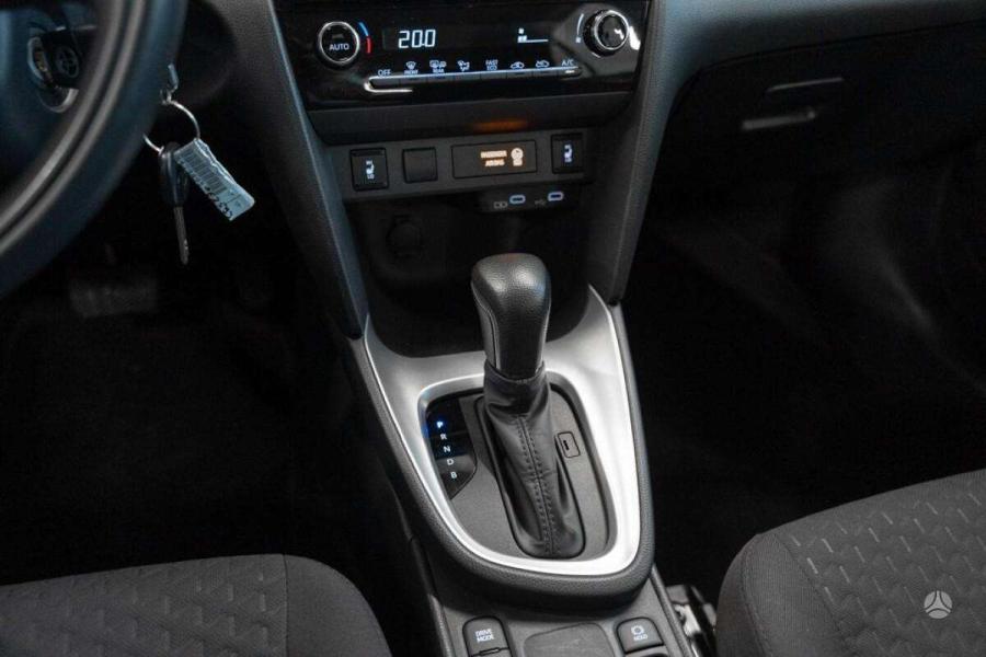 Зеленый Тойота Yaris Cross 2025 в Вильнюс, объемом двигателя 1.50 л и пробегом 41 тыс. км за 23900 €, фото 17 на AUTOMOTO.COM.LV