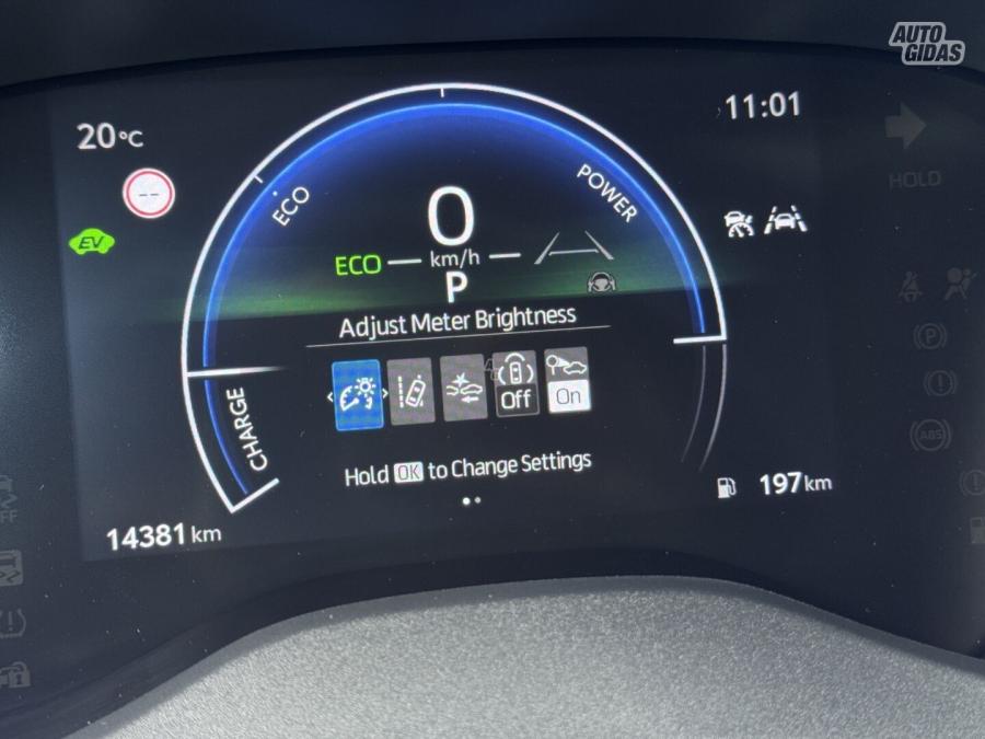 Green Toyota Yaris Cross 2025 in Avizieniai, with an engine capacity of 1.50 L and mileage of 12 thousand km for 22950 €, photo 12 on AUTOMOTO.COM.LV