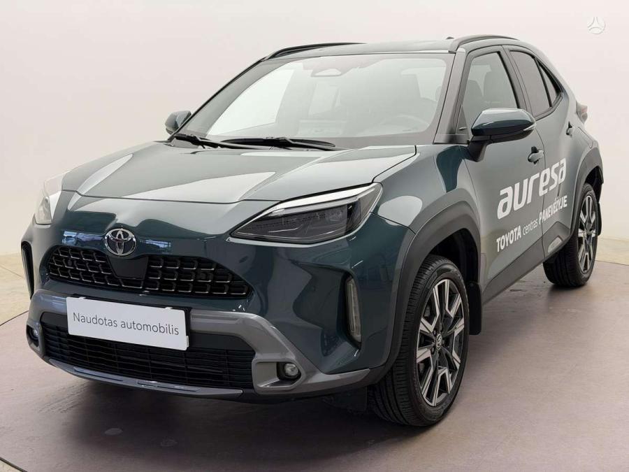 Зеленый Тойота Yaris Cross 2025 в Паневежис, объемом двигателя 1.49 л и пробегом 9 тыс. км за 28990 €, фото 1 на AUTOMOTO.COM.LV