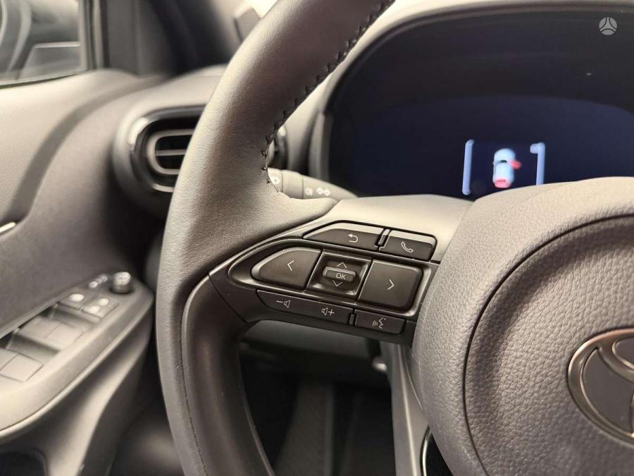 Зеленый Тойота Yaris Cross 2025 в Паневежис, объемом двигателя 1.49 л и пробегом 9 тыс. км за 28990 €, фото 19 на AUTOMOTO.COM.LV