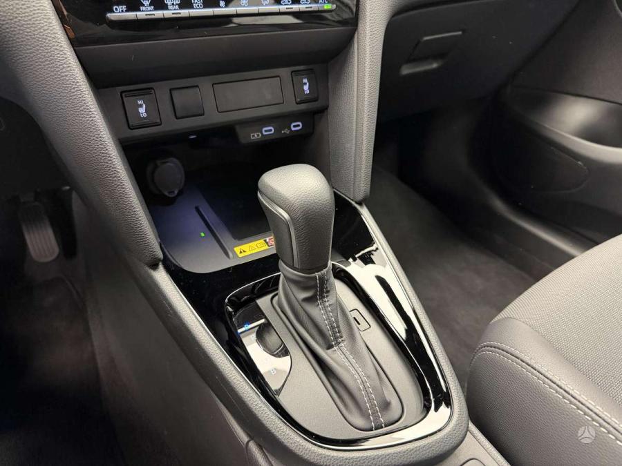 Зеленый Тойота Yaris Cross 2025 в Паневежис, объемом двигателя 1.49 л и пробегом 9 тыс. км за 28990 €, фото 25 на AUTOMOTO.COM.LV