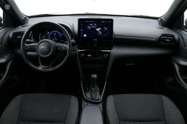 Зеленый Тойота Yaris Cross 2025 в Вильнюс, объемом двигателя 1.49 л и пробегом 24 тыс. км за 26900 €, фото 8 на AUTOMOTO.COM.LV