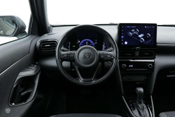 Зеленый Тойота Yaris Cross 2025 в Вильнюс, объемом двигателя 1.49 л и пробегом 24 тыс. км за 26900 €, фото 9 на AUTOMOTO.COM.LV