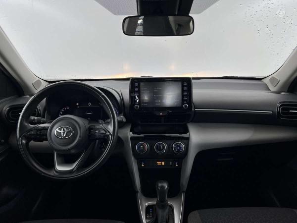 Zaļš Toyota Yaris Cross 2022 Viļņa, ar dzinēja tilpumu 1.49 L un nobraukumu 85 tūkst. km par 17900 €, foto 8 vietnē AUTOMOTO.COM.LV