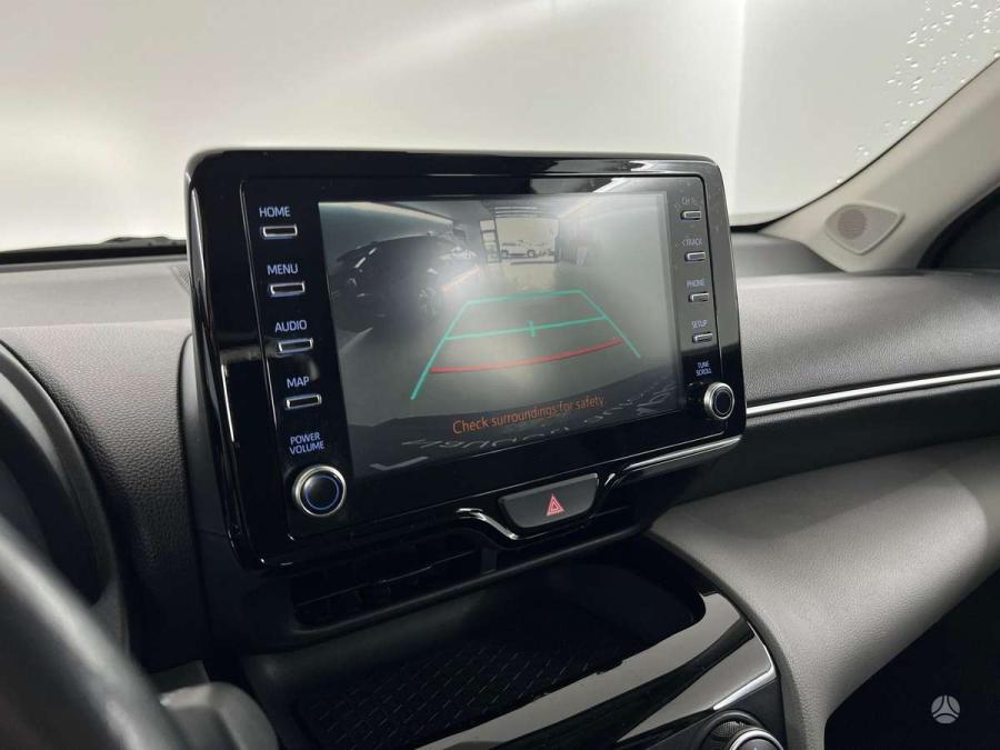 Зеленый Тойота Yaris Cross 2022 в Вильнюс, объемом двигателя 1.49 л и пробегом 85 тыс. км за 17900 €, фото 22 на AUTOMOTO.COM.LV