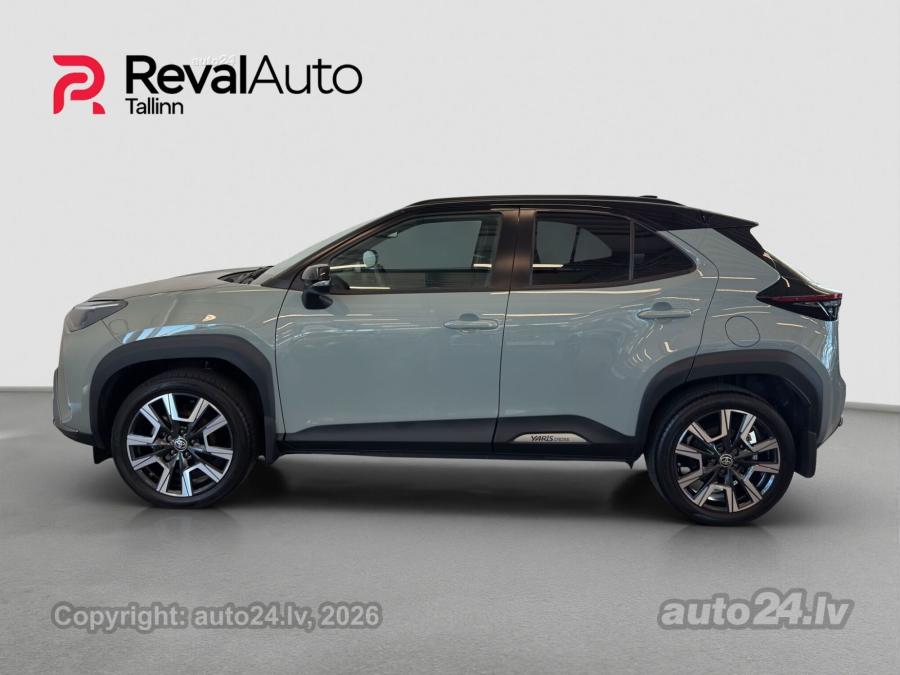 Zaļš Toyota Yaris Cross 2024 Tallina, ar dzinēja tilpumu 1.50 L un nobraukumu 24 tūkst. km par 26900 €, foto 4 vietnē AUTOMOTO.COM.LV