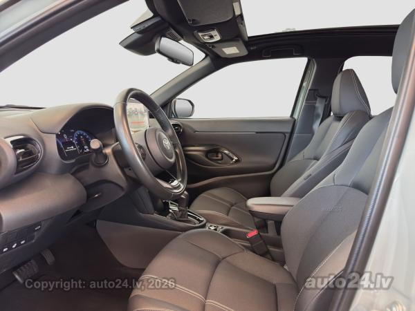 Зеленый Тойота Yaris Cross 2024 в Таллин, объемом двигателя 1.50 л и пробегом 24 тыс. км за 26900 €, фото 6 на AUTOMOTO.COM.LV