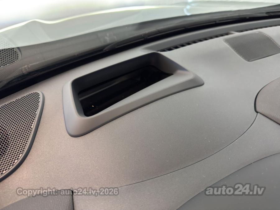 Zaļš Toyota Yaris Cross 2024 Tallina, ar dzinēja tilpumu 1.50 L un nobraukumu 24 tūkst. km par 26900 €, foto 12 vietnē AUTOMOTO.COM.LV